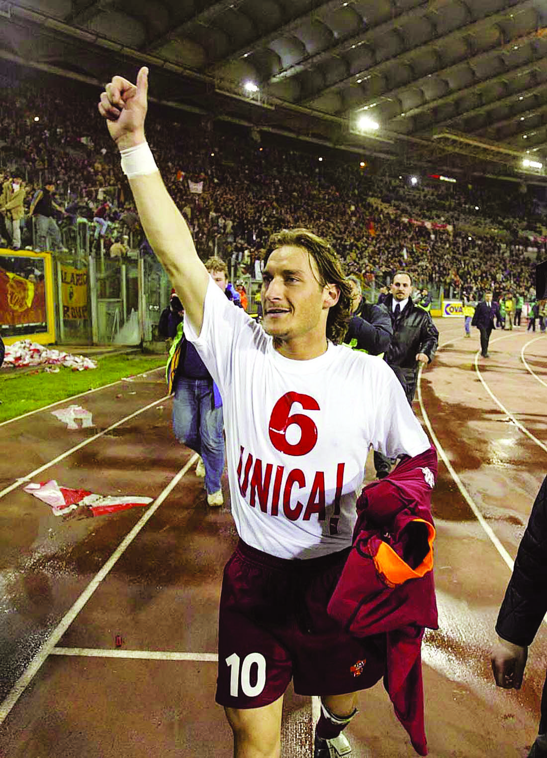 Totti e la Lazio: tutte le maglie, gli sfottò e - La Gazzetta dello Sport