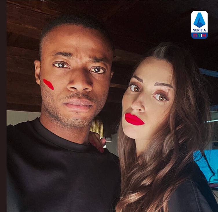 SerieA, "Un rosso alla violenza": calciatori per i diritti delle donne ...