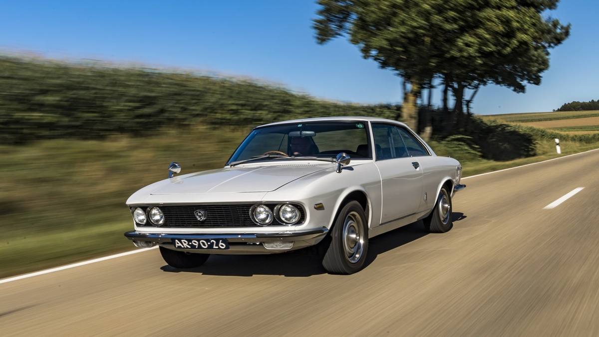 Mazda, cento anni e il sogno del motore rotativo: la R130 Luce Rotary ...