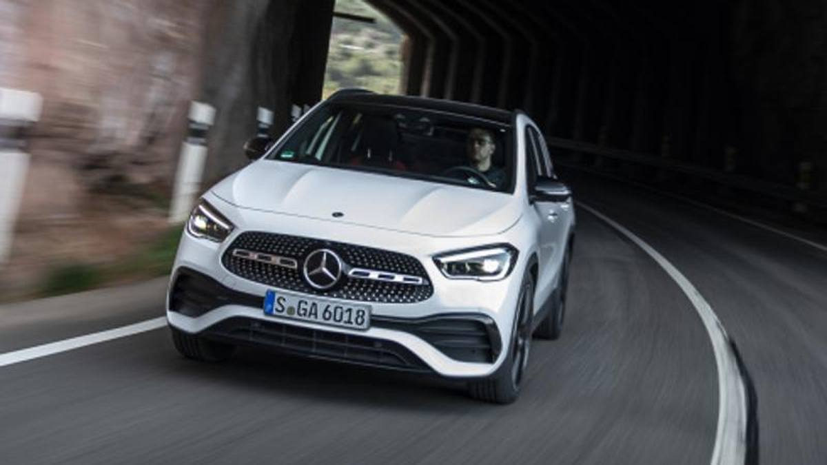 Mercedes-Benz Gla 200d 4 Matic: prova su strada, prezzo e scheda ...