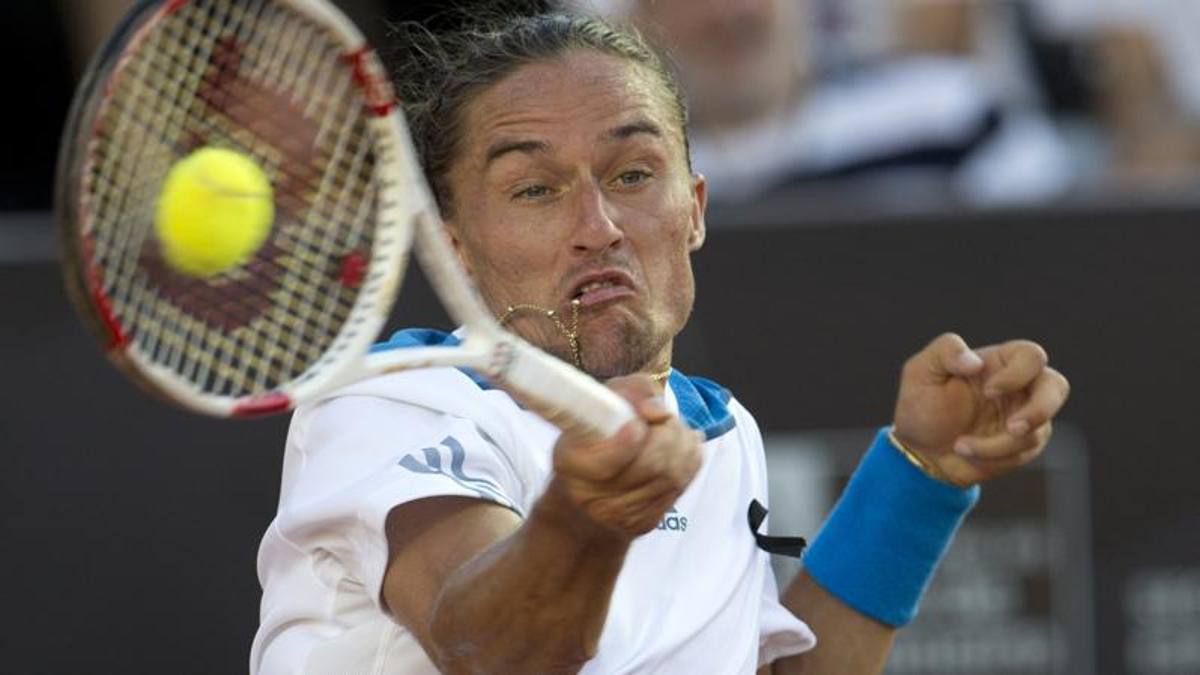 Dolgopolov in Ucraina per combattere: l'ex tennista si è arruolato - La ... Dolgopolov in Ucraina per combattere: l'ex tennista si è arruolato - La ...