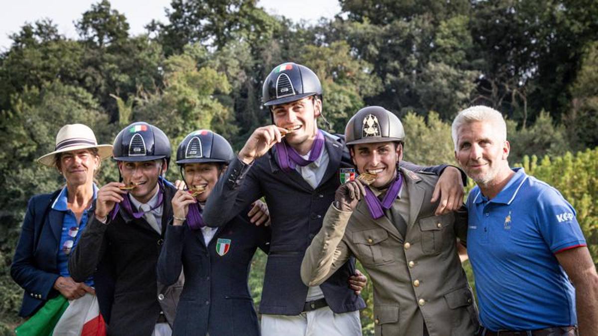 Equitazione: Europei giovanili di completo Italia oro a squadre under ... Equitazione: Europei giovanili di completo Italia oro a squadre under ...