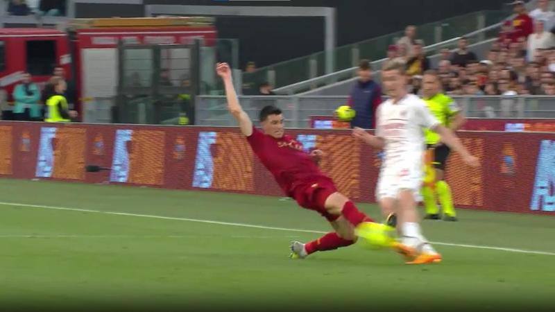 VIdeo Roma-Milan 1-1: il brutto fallo di Ibanez su Saelemaekers- Video ...